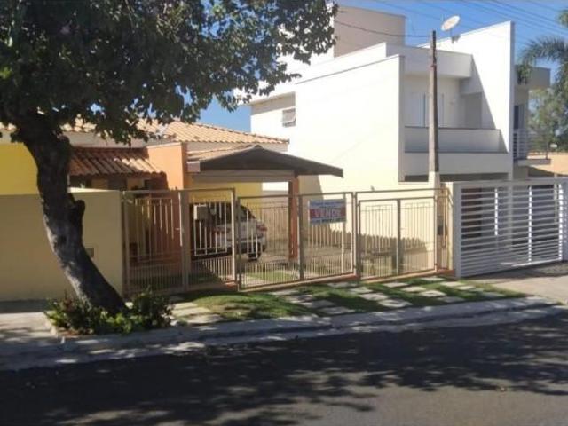 Casa para Venda em Águas de São Pedro, 3 dormitórios, 1 suíte, 1 banheiro, 2 vagas