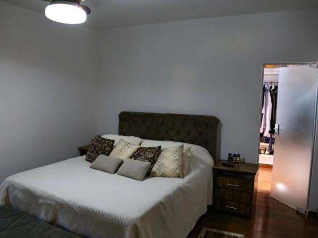 Casa para venda em Jardim Sao Pedro de 400.00m² com 3 Quartos, 1 Suite e 6 Garagens