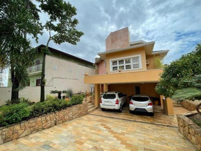 Casa para venda em Alto Taquaral de 360.00m² com 3 Quartos, 3 Suites e 6 Garagens