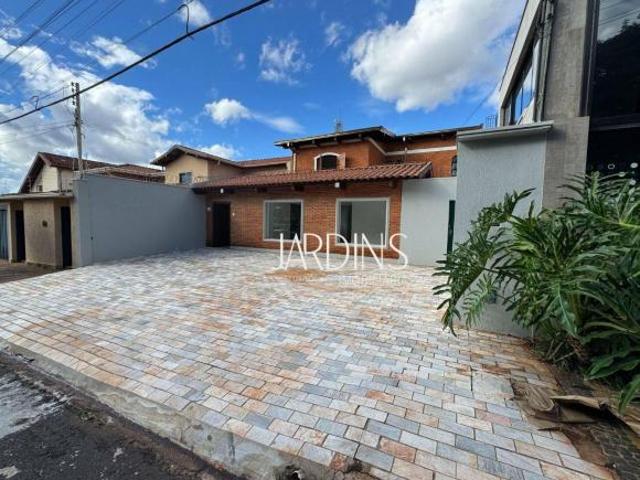 Casa para venda em Alto Da Boa Vista de 271.00m² com 4 Quartos, 2 Suites e 4 Garagens