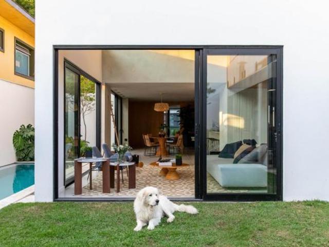 Casa para venda em Alto de Pinheiros com 3 quartos, sendo 3 suítes, 326m²