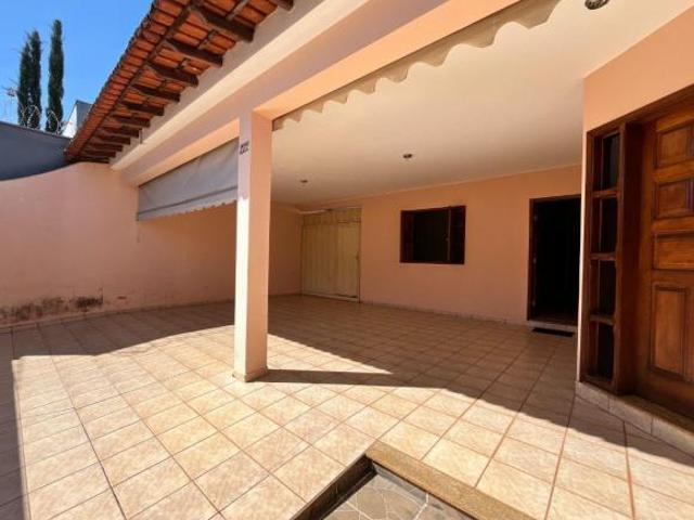 Casa para venda em Alto dos Caiçaras, Patos de Minas