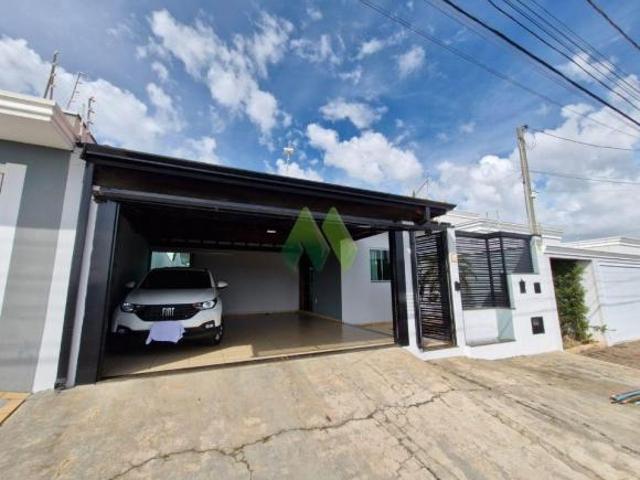 Casa para venda em Altos Do Paraiso de 169.00m² com 2 Quartos, 1 Suite e 2 Garagens