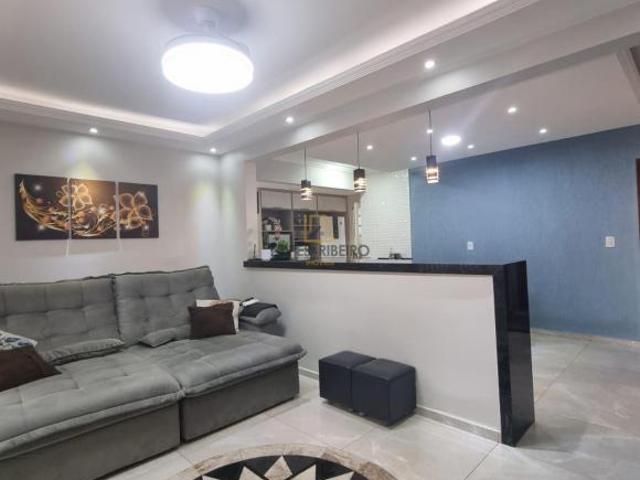 Casa para venda em Altos Do Paraíso de 198.00m² com 3 Quartos, 2 Suites e 3 Garagens