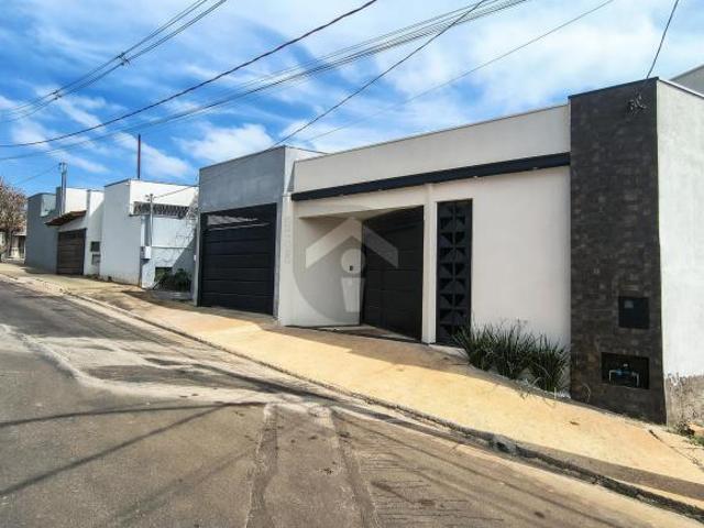 Casa para venda em Alfenas