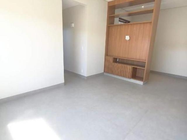 Casa para venda em Alphaville Araçatuba 2 de 203.00m² com 3 Quartos, 3 Suites e 4 Garagens