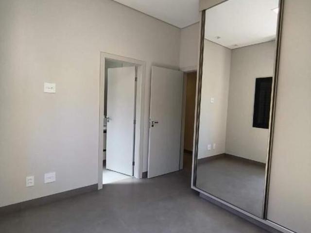 Casa para venda em Alphaville Araçatuba 2 de 214.00m² com 3 Quartos, 3 Suites e 4 Garagens