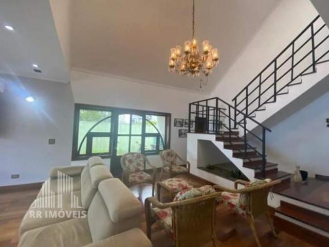 Casa para venda em Alphaville de 450.00m² com 4 Quartos, 4 Suites e 4 Garagens
