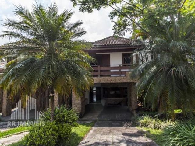 Casa para venda em Alphaville de 635.00m² com 4 Quartos, 4 Suites e 4 Garagens