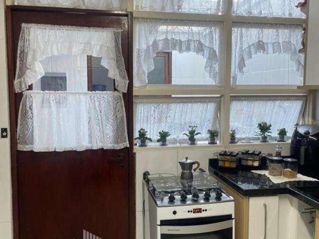 Casa para venda em Alphaville de 176.00m² com 3 Quartos, 1 Suite e 2 Garagens