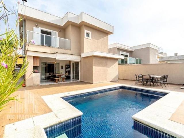Casa para venda em Alphaville de 250.00m² com 4 Quartos, 4 Suites e 4 Garagens