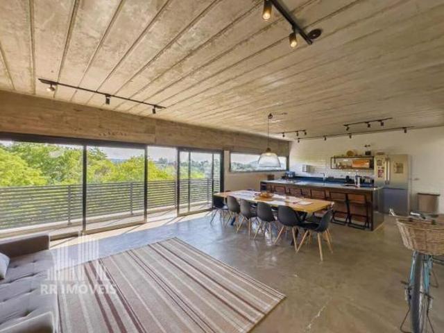 Casa para venda em Alphaville de 296.00m² com 4 Quartos, 3 Suites e 4 Garagens