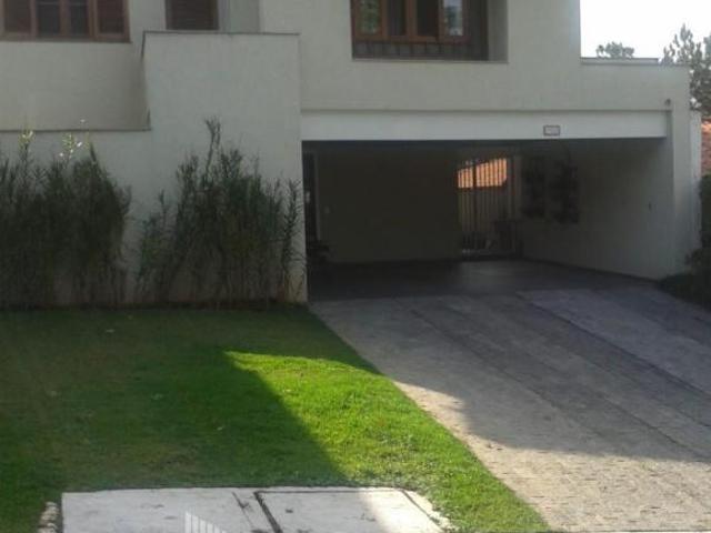 Casa para venda em Alphaville de 33.00m² com 3 Quartos, 1 Suite e 4 Garagens