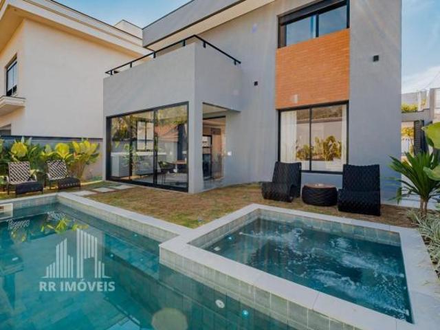 Casa para venda em Alphaville de 317.00m² com 4 Quartos, 4 Suites e 4 Garagens