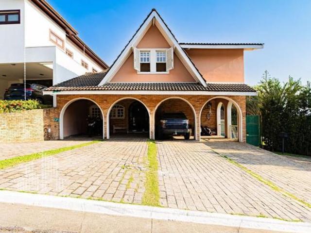 Casa para venda em Alphaville de 338.00m² com 4 Quartos, 4 Suites e 4 Garagens