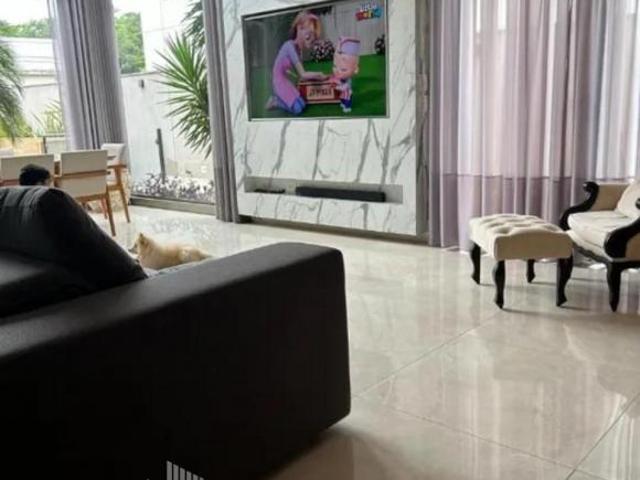 Casa para venda em Alphaville de 390.00m² com 4 Quartos, 4 Suites e 4 Garagens