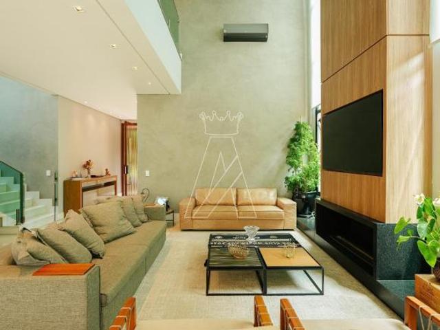 Casa para venda e locação em Alphaville localizada no condomínio Burlemarx