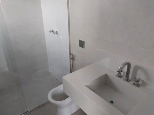 Casa para venda em Alphaville Nova Esplanada 3 de 470.00m² com 4 Quartos, 4 Suites e 6 Garagens