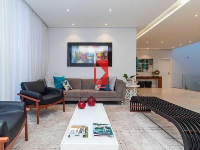 Casa para venda em Alphaville Nova Esplanada de 300.00m² com 3 Quartos, 3 Suites e 4 Garagens