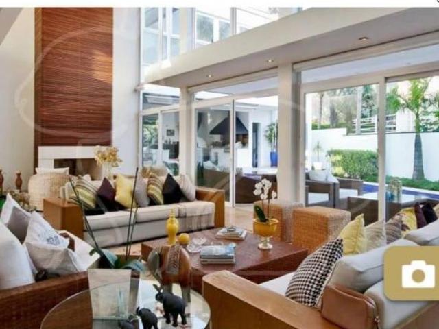 Casa para venda em Alphaville Residencial Zero de 789.00m² com 4 Quartos, 4 Suites e 8 Garagens