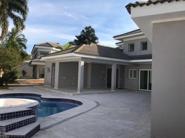 Casa para venda em Alphaville Residencial Dois de 2000.00m² com 5 Quartos e 9 Garagens