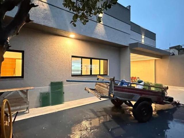 Casa para Venda em Aparecida de Goiânia, Conjunto Santa Fé, 4 dormitórios, 1 suíte