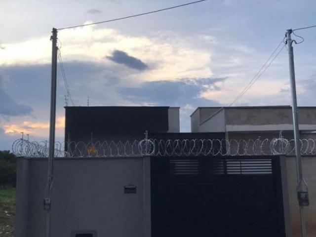 Casa para Venda em Aparecida de Goiânia, Jardim Boa Esperança, 3 dormitórios, 2 suítes, 3 banheiros