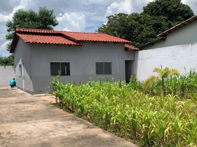 Casa para Venda em Aparecida de Goiânia, Nova Olinda, 3 dormitórios, 2 banheiros, 5 vagas