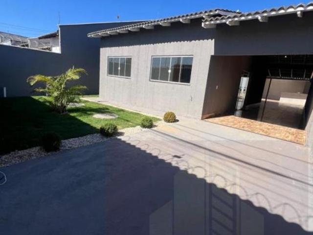 Casa para Venda em Aparecida de Goiânia, Setor Aeroporto Sul, 3 dormitórios, 1 suíte, 2 banheiros, 4