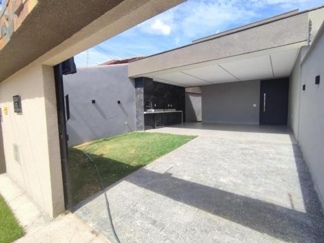 Casa para Venda em Aparecida de Goiânia, Papillon Park, 3 dormitórios, 3 suítes, 3 banheiros, 4 vaga