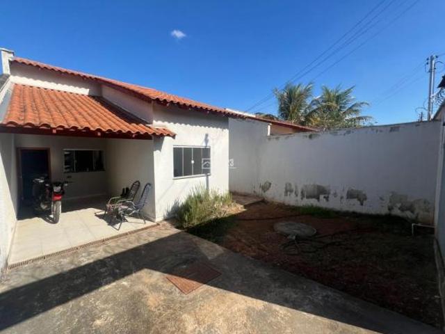 Casa para Venda em Aparecida de Goiânia, Parque das Nações, 2 dormitórios, 1 suíte, 2 vagas