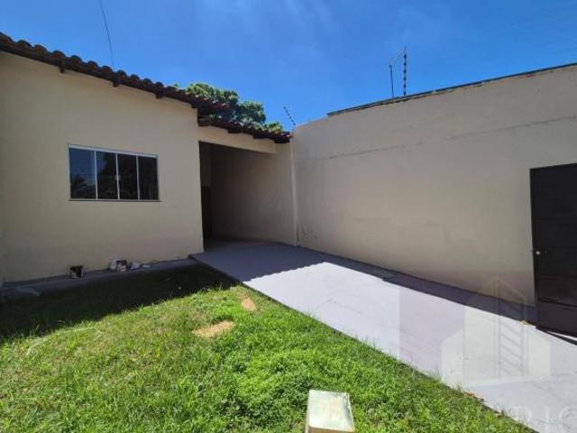 Casa para Venda em Aparecida de Goiânia, Vila Maria, 3 dormitórios, 1 suíte, 2 banheiros, 2 vagas