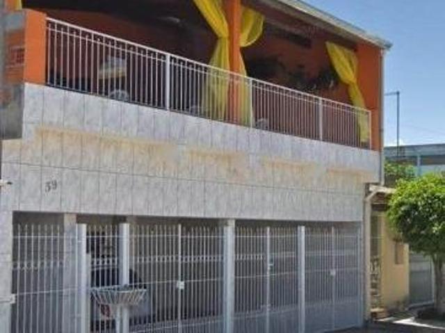 Casa para Venda em Arujá, Parque Rodrigo Barreto, 5 dormitórios, 3 suítes, 3 banheiros, 3 vagas