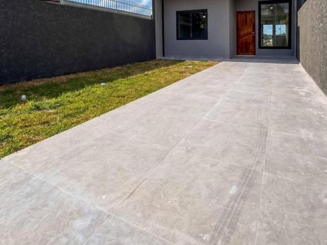 Casa para venda em Araucária PR Thomaz Coelho: amplo terreno, 3 quartos, 1 sala, 1 banheiro, 3 vag