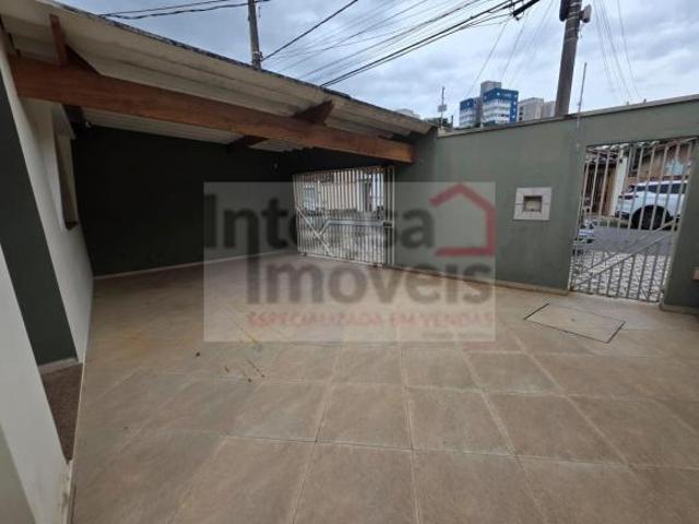 Casa para venda em Areão de 170.00m² com 3 Quartos e 2 Garagens