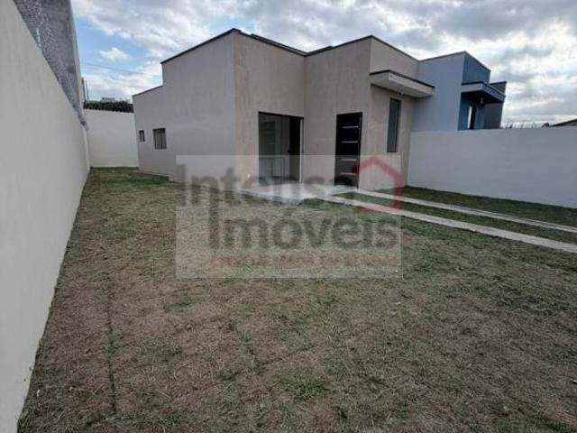 Casa para venda em Areão de 65.00m² com 2 Quartos, 1 Suite e 2 Garagens