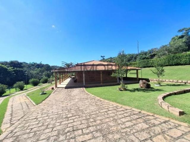 Casa para venda em Área Rural De Indaiatuba de 465.00m² com 3 Quartos e 1 Suite