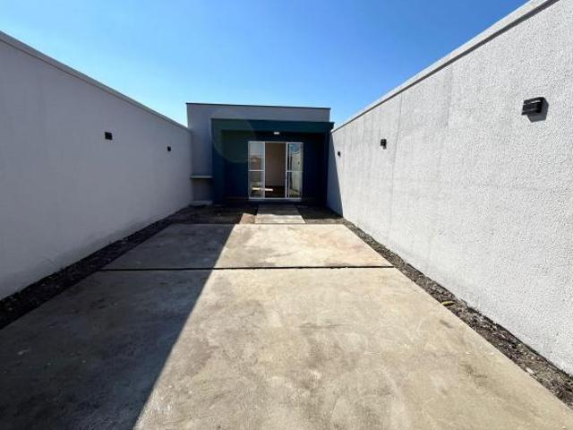 Casa para venda em Areao de 58.00m² com 2 Quartos e 2 Garagens