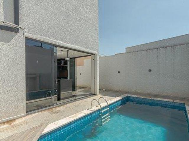 Casa para venda em Arruda de 285.00m² com 4 Quartos, 3 Suites e 4 Garagens