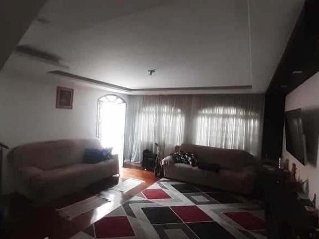 Casa para venda em Assunção de 220.00m² com 3 Quartos, 1 Suite e 5 Garagens