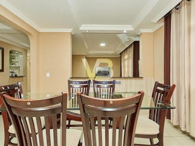 Casa para venda em Atuba de 220.00m² com 4 Quartos, 1 Suite e 5 Garagens