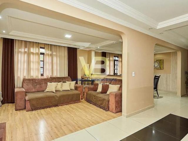 Casa para venda em Atuba de 220.00m² com 4 Quartos, 1 Suite e 5 Garagens