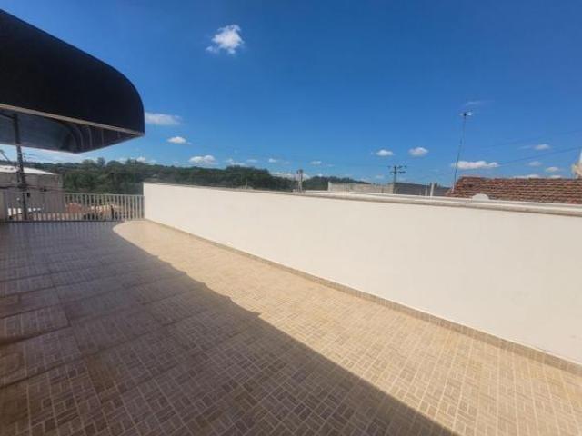 Casa para venda em Aterrado de 125.00m² com 3 Quartos, 1 Suite e 2 Garagens