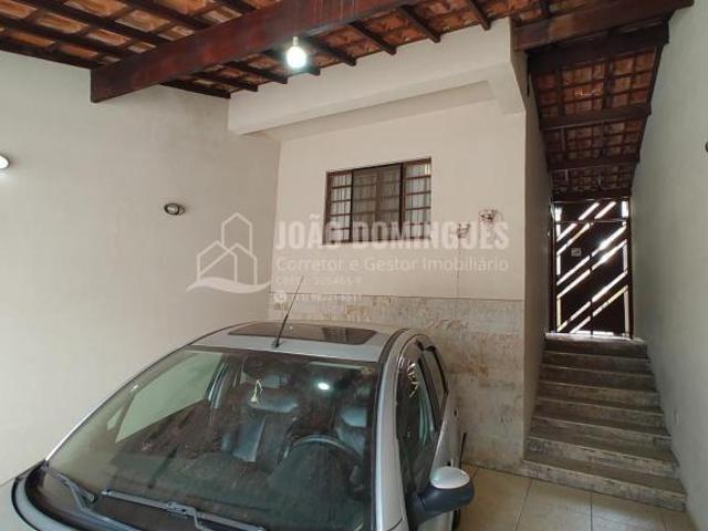 Casa para Venda em Atibaia, Jardim Alvinópolis, 3 dormitórios, 1 suíte, 3 banheiros, 2 vagas