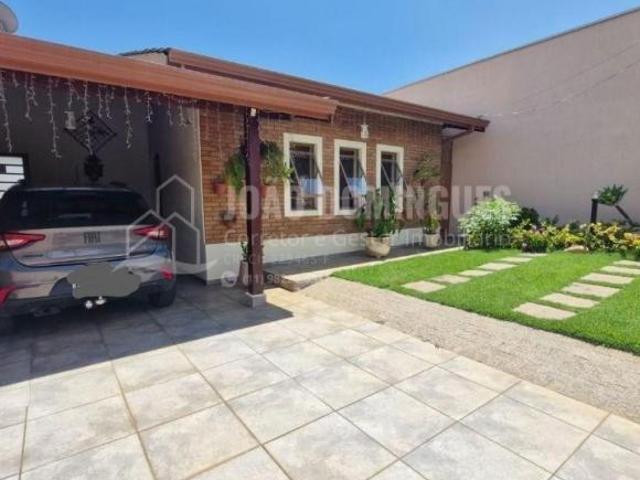 Casa para Venda em Atibaia, Jardim Paulista, 4 dormitórios, 2 suítes, 4 banheiros, 2 vagas
