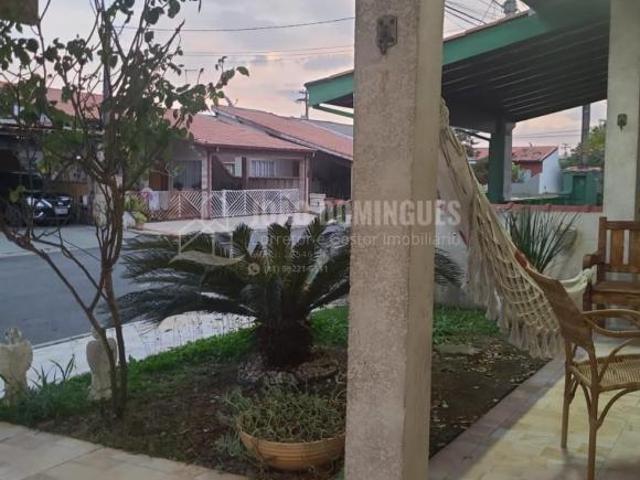 Casa para Venda em Atibaia, Jardim Terceiro Centenário, 2 dormitórios, 2 suítes, 4 banheiros, 2 vaga