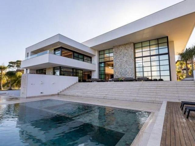 Casa para venda em Augusta de 1230.00m² com 5 Quartos, 5 Suites e 14 Garagens