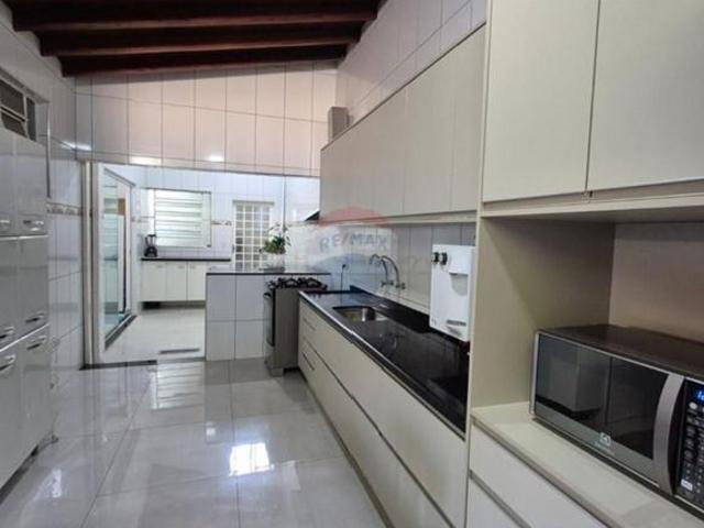 Casa para venda em Avelino Alves Palma de 201.00m² com 3 Quartos, 2 Suites e 2 Garagens