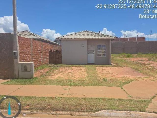 Casa para venda em Botucatu Verônica rubião Junior de 160.00m² com 2 Quartos
