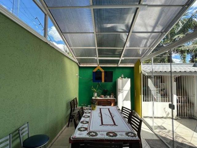Casa para venda em Boa Vista de 240.00m² com 3 Quartos, 1 Suite e 3 Garagens